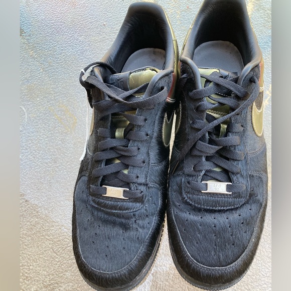 Nike | Shoes | Great Condition Almost Like New Aside From The Defect On ...